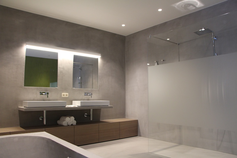 Mortex wandafwerking - wand-plafond - woonkamer - Wonen.nl